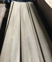 China OEM Red Oak Wood Veneer Crown Cut Panel AAA Grade 0.7mm for Furniture Door for sale