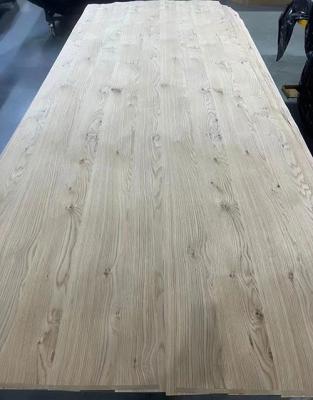 China European White Oak Veneer 0.50mm Knotty Grade Quarter Cut Crown Cut 250cm Length for sale