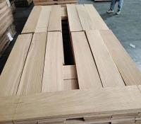 China European White Oak Wood Flooring Veneer 1.2mm 900x125mm C+/C- Grade Slice Cut for sale