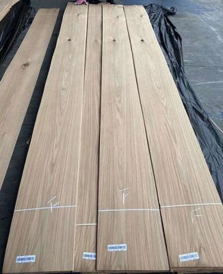China White Oak Wood Veneer 0.4mm Knotty Grade Plain Slice for Furniture Cabinets Doors for sale