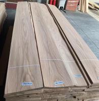 China Crown Cut Red Oak Veneer Panel 0.5mm AA Grade Natural Wood Veneer for Furniture Door for sale