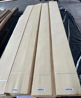 China Quarter Cut White Oak Wood Veneer Panel A Grade 0.60mm for Furniture and Cabinet for sale
