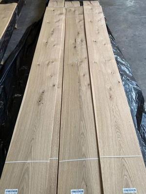 China 2.0mm Knotty White Oak Wood Veneer Crown Cut Grade D 250cm Length for Furniture for sale