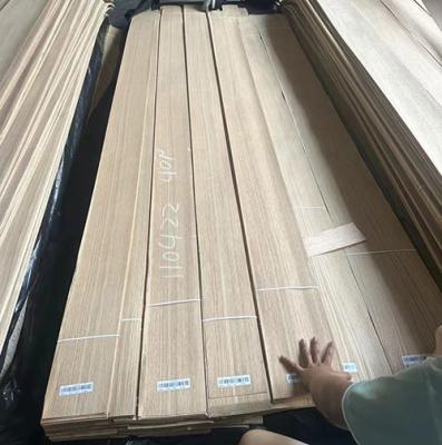 China 0.50mm American White Oak Quarter Cut Veneer Panel AAA Grade 250cm Length for sale