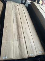 China 0.5mm Knotty Grade White Oak Wood Veneer for Retro Furniture Door for sale
