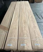 China A Grade White Oak Wood Veneer 0.5mm Thickness Crown Cut for Door Furniture for sale