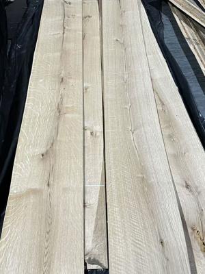 China 1.0mm Knotty Crown Cut White Oak Wood Veneer for Rustic Furniture 245cm for sale