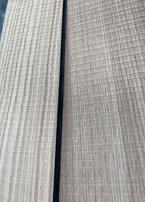 China Rift Cut White Oak Natural Wood Veneer 0.5mm Grade A for Furniture and Cabinetry for sale