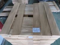 China Engineered Rift Sawn Oak Wood Flooring Veneer 175mm Width Medium Density for sale