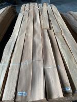 China Plain Sliced 0.45mm Tiger Oak Veneer MDF Wood Veneer for Guitar Furniture for sale