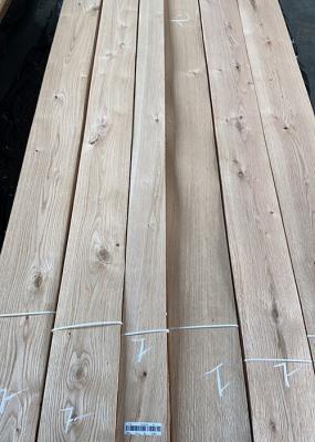 China Knotty 180cm White Oak Wood Veneer 10% Moisture Medium Density for sale