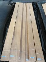 China Quarter Sawn White Oak Veneer 0.7mm Rough Cut Furniture Grade A Wood Veneer for sale