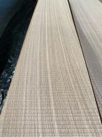 China Quarter Sawn White Oak Veneer 0.7mm Rough Cut Furniture Grade A Wood Veneer for sale