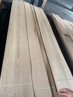 China 12% Moisture White Oak Wood Veneer Plain Sliced 2mm Thickness Engineered for sale