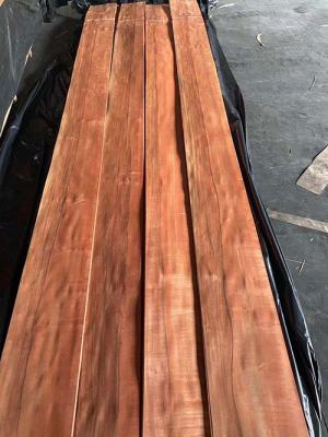 China Natural Red Apple Wood Veneer 0.45mm Thickness 8-12% Moisture A Grade for Furniture Cabinet for sale