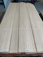 China ISO9001 Red Oak Wood Veneer 245cm Flat Cut 12% Moisture Medium Density for sale