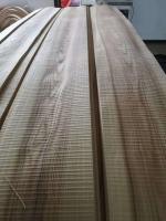 China OEM Rough Cut Veneer 8% Moisture American Ash Veneer 10cm Width for sale