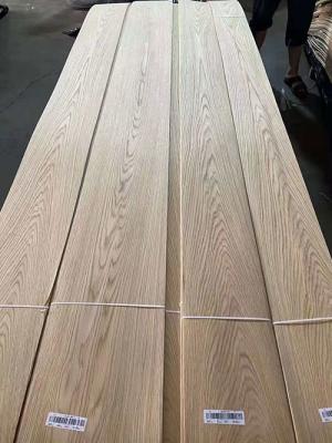 China American White Oak Natural Wood Veneer Crown Cut Panel A Grade 0.45mm 8-12% Moisture for sale