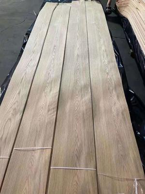 China Flat Cut 0.45mm White Oak Wood Veneer Panel A Grade 12% Moisture for Plywood Furniture for sale