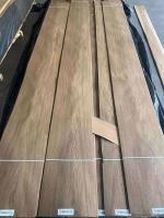 China Fumed White Oak Wood Veneer 0.45mm Thickness 8-12% Moisture Content Crown Cut for sale