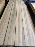 China Quarter Cut Olive Ash Wood Veneer 0.6mm Panel A Grade for Furniture and Cabinetry for sale