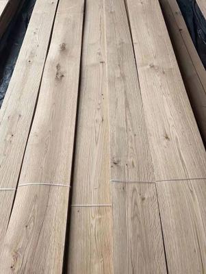 China Panel Length Knotty Oak Wood Veneer 2mm Thickness 250cm Length for Rustic Furniture for sale