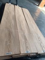 China 0.50mm Thick Red Oak Wood Veneer Crown Cut A Grade 180-220cm for Door Interior Decoration for sale