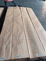 China 0.50mm Thick Red Oak Wood Veneer Crown Cut A Grade 180-220cm for Door Interior Decoration for sale