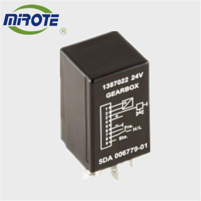 China Black Sealed Automotive Power Relay 30A 14VDC 8 Pin Plug In for Auto Electrical Systems for sale