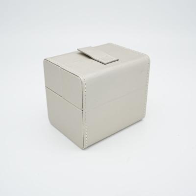 China 10X10X8cm Watch Packaging Boxes Snap Closure Single Watch Boxes White for sale