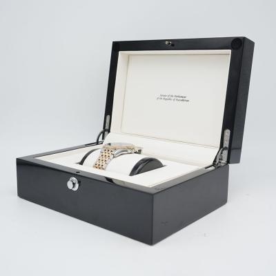 China High Durability Protects Watch From Damage OEM ODM Watch Boxes Equipped With Customization Options Logo Printing Service for sale