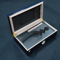 China Customized Wine Packaging Box Stackable Wine Display Box Blue for sale