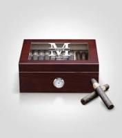 China Lightweight Wooden Cigar Box Rigid Personalized Cigar Box 1.5 Kg Capacity for sale
