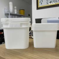 China HDPE 4L 5L 8L 10L Food Container Square Bucket in Yellow for sale