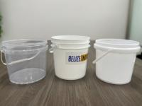 China Customize YES 4L Plastic Bucket with Lid Chemical Sauce Storage Solution for sale