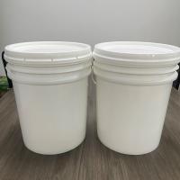 China Blue Chemical Resistant 5 Gallon Pickled Bucket for Food Grade Storage and Protection for sale