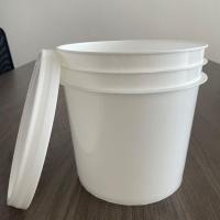 China 1 Gallon Plastic Paint Bucket with Lid Red Color and Heat Transfer Printing for sale
