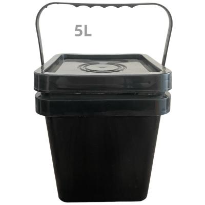 China Packaging Plastic Bucket with 5L Capacity and Lid/Handle Accessories for sale