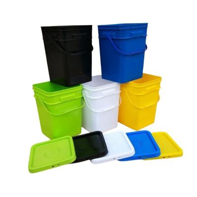 China Plastic Handle Square Bucket with Lid 4 Gallon Capacity White Color and Cosmetic Desig for sale