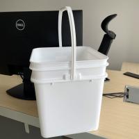 China 5L Square Pail with Easy Open and Close Lid Made of Polypropylene Printing Heat Transfer for sale