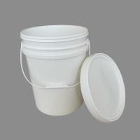 China 5 Gallon HDPE Plastic Bucket Industrial and Certificate GAP/ISO/FDA with Spout Lids for sale