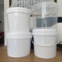 China 1 Liter Transparent Plastic Bucket With Lid Perfect for Honey Packaging OEM/ODEM for sale