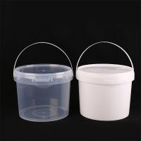 China Pet Food Preservation and Organization 2L Round Plastic Bucket Container with Airtight Lid for sale