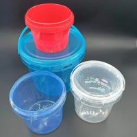 China Pet Food Preservation and Organization 2L Round Plastic Bucket Container with Airtight Lid for sale