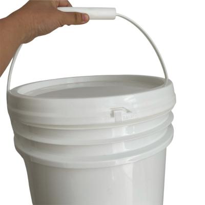 China 1-5 Gallon Round Pail Plastic Bucket with Lid The Perfect Drinking Accessory for sale