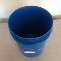 China 20 Liter Plastic Bucket with Metal Handle Durable and Certified by GAP/ISO/FDA for sale