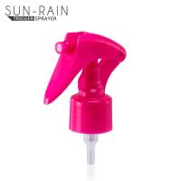 China Plastic mini trigger sprayer for cosmetic packaging for daily use products for sale