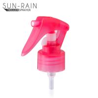 China Plastic mini trigger sprayer for cosmetic packaging for daily use products for sale