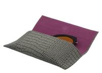China Crocodile Grain Magnetic Leather Sunglasses Pouch for sale