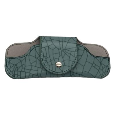 China Simple Design PU Leather Glasses Case 172x70mm Soft Spectacle Pouch for Women OEM Custom for sale